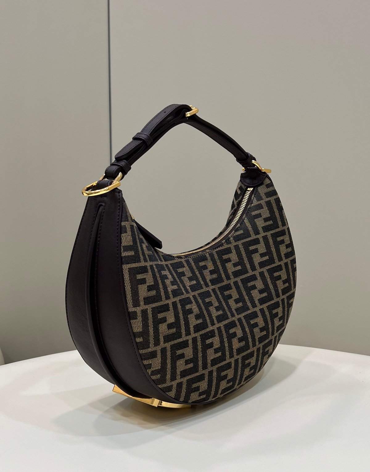[1:1] Fen*digraphy FF Canvas Small Hand Bag – MYCUTIETHING